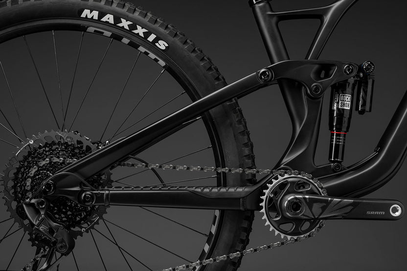 GT Sensor ST Carbon Elite Trail Bike – GT Bicycles